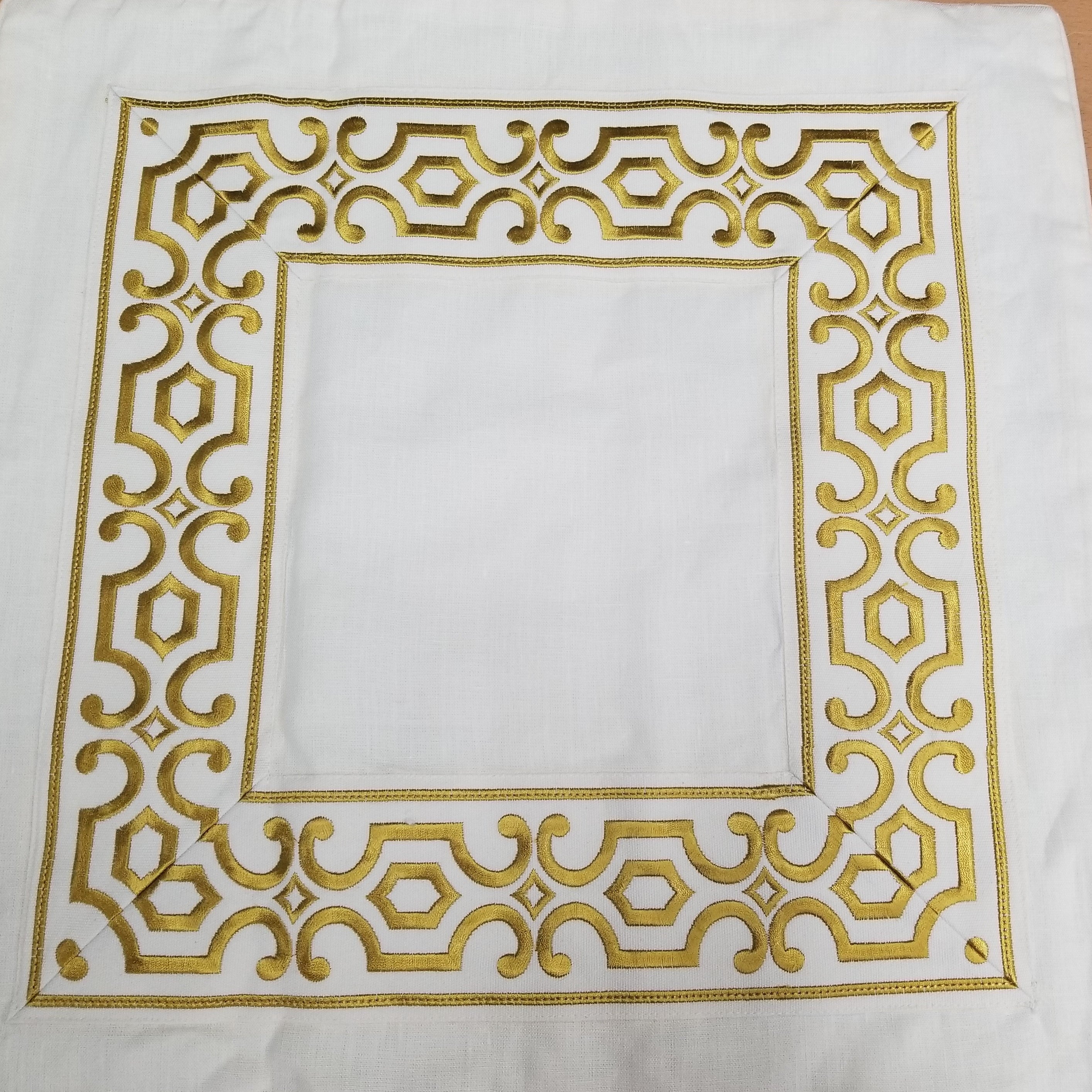 Andes Brilliant Gold on Cream Linen – Number One Textiles